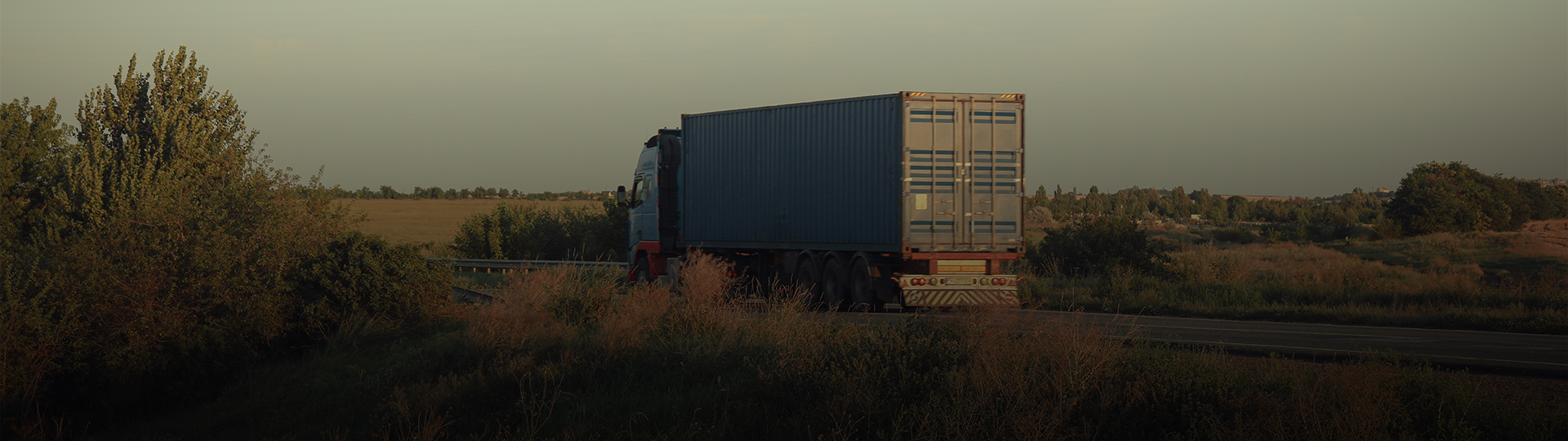 Veloxia – prenájom áut a expresná preprava v2 - Veloxia